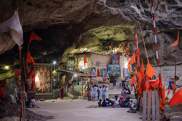 The Hindus of Pakistan - Raza Rumi